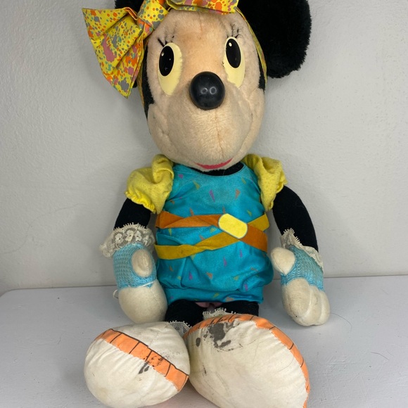 Vintage | Toys | Vintage Hasbro Disney Totally Minnie Plush | Poshmark